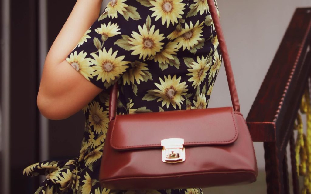 Comment choisir le sac bandoulière idéal selon votre style et vos ...